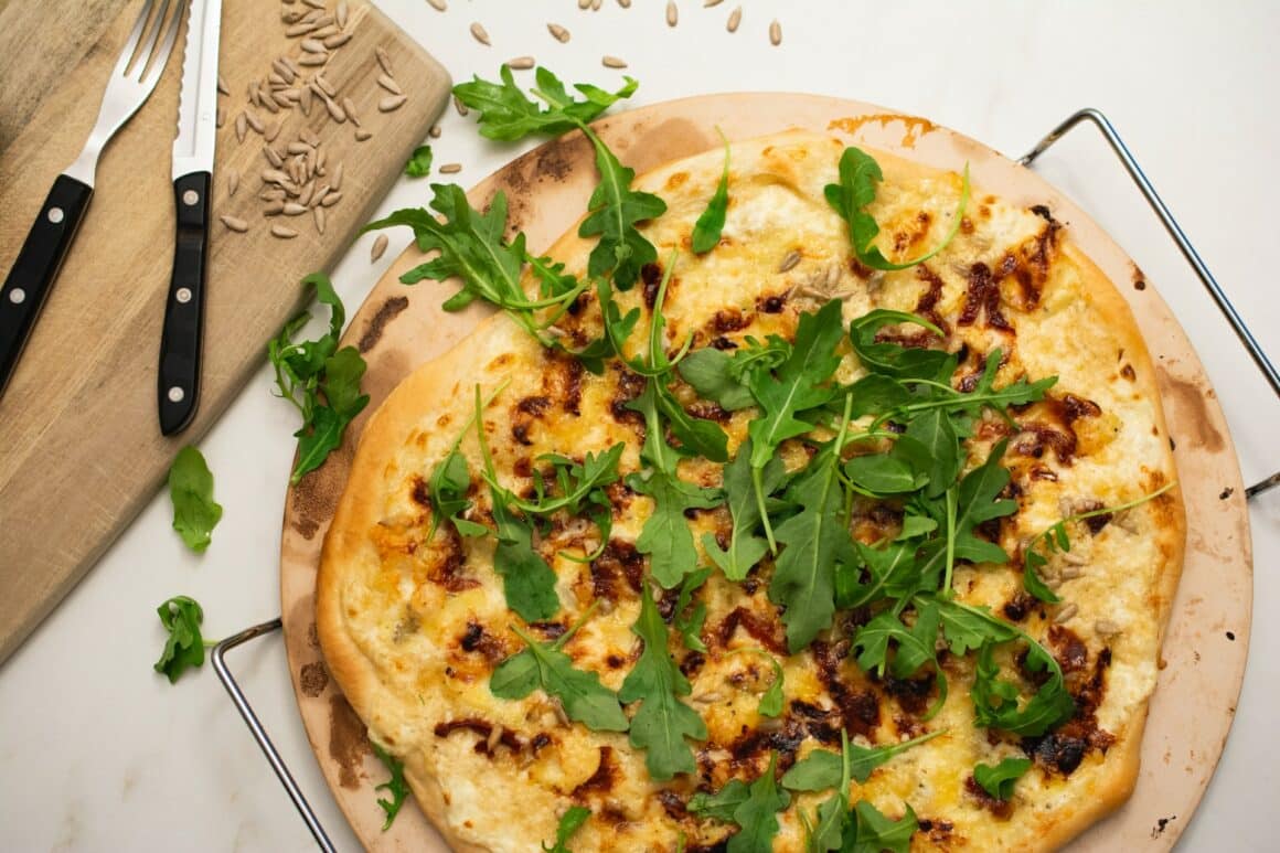 How to Use a Pizza Stone to Achieve a Delicious Crispy Crust